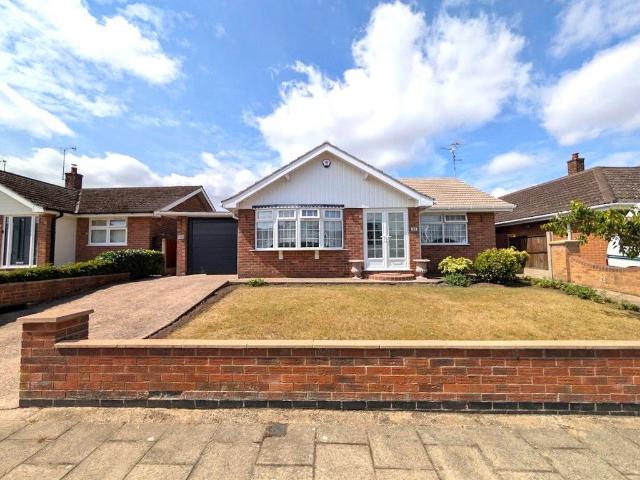 2 bedroom bungalow for sale