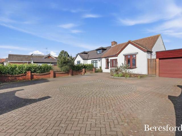 2 bedroom bungalow for sale