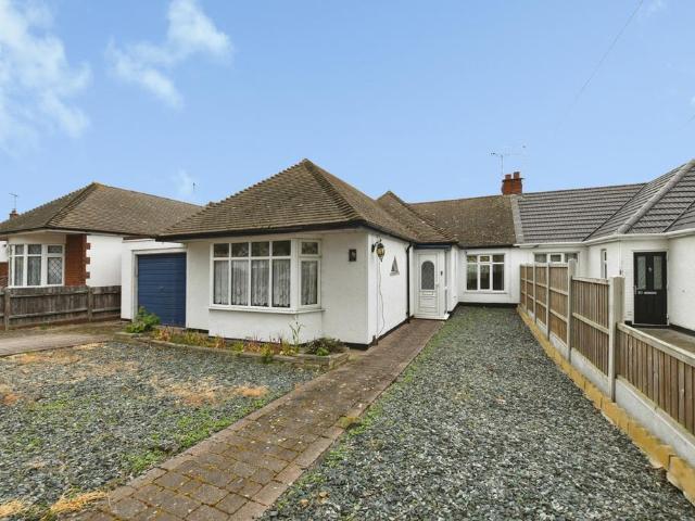 2 bedroom bungalow for sale