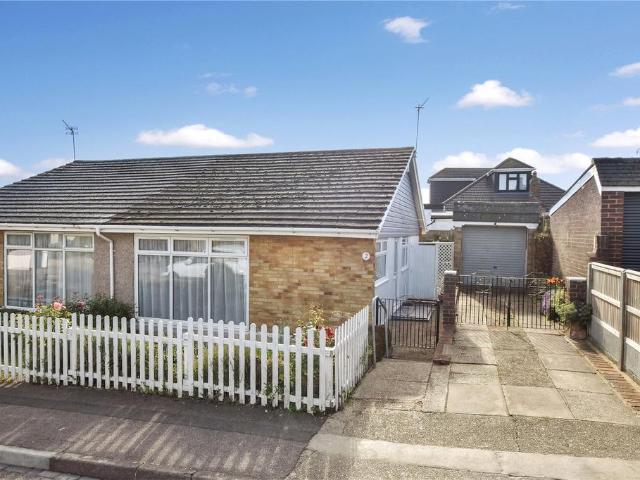 2 bedroom bungalow for sale