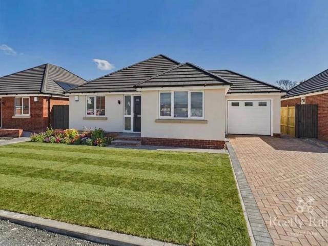 2 bedroom bungalow for sale