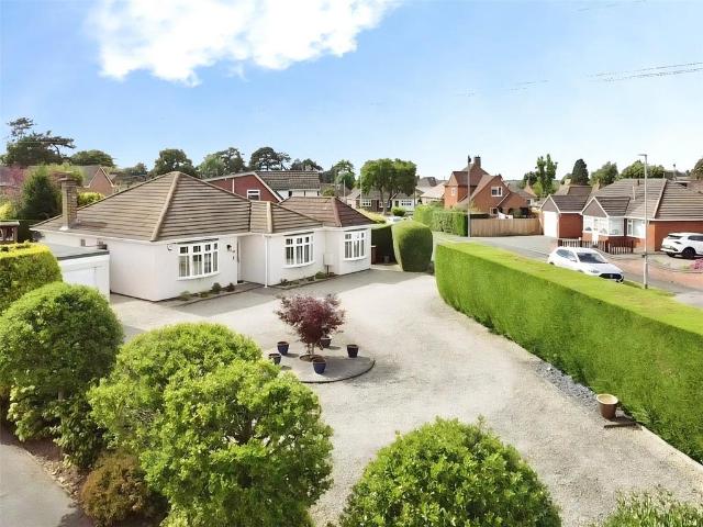 2 bedroom bungalow for sale