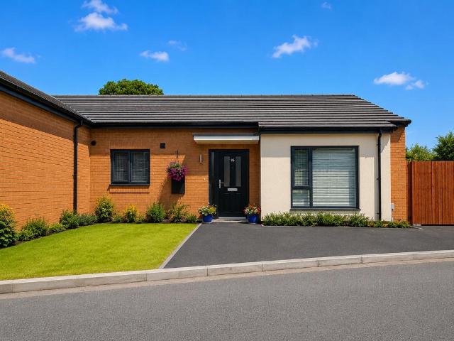 2 bedroom bungalow for sale