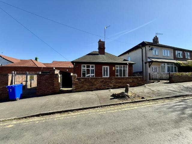 2 bedroom bungalow for sale
