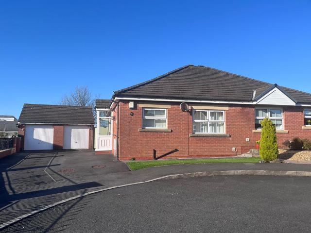 2 bedroom bungalow for sale