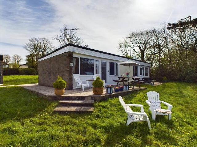 2 bedroom bungalow for sale