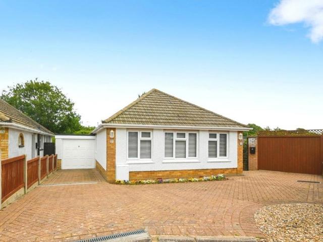 2 bedroom bungalow for sale