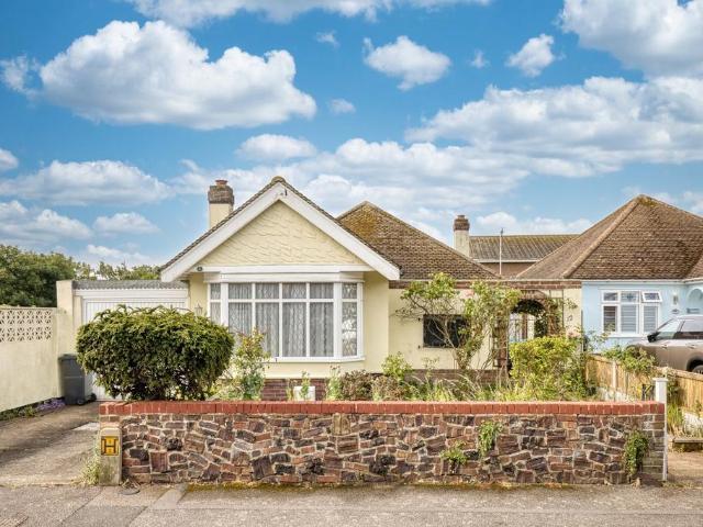 2 bedroom bungalow for sale