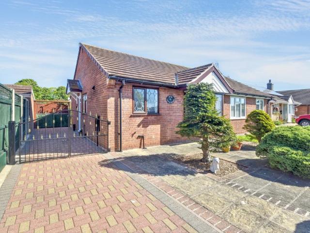 2 bedroom bungalow for sale