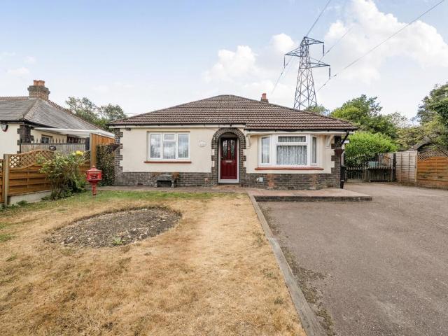 2 bedroom bungalow for sale