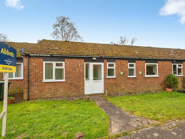 2 bedroom bungalow for sale