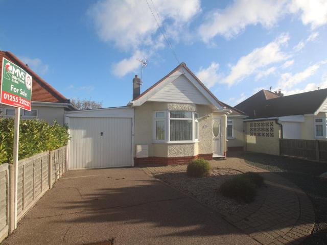2 bedroom bungalow for sale