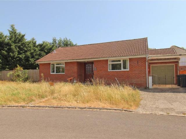 2 bedroom bungalow for sale