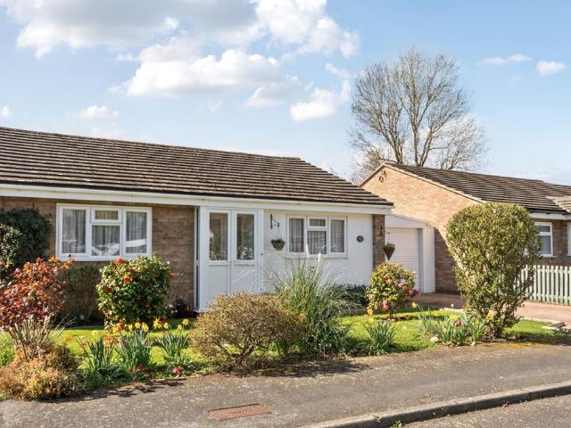 2 bedroom bungalow for sale