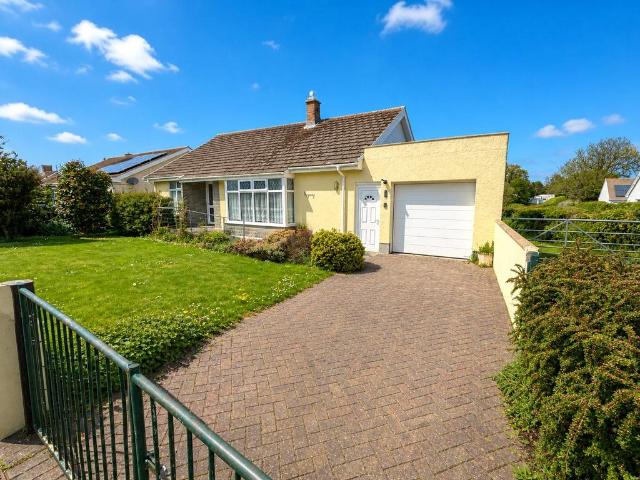 2 bedroom bungalow for sale
