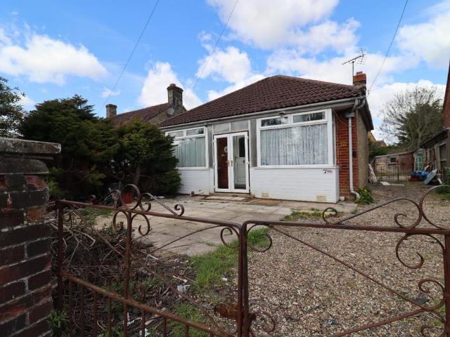 2 bedroom bungalow for sale