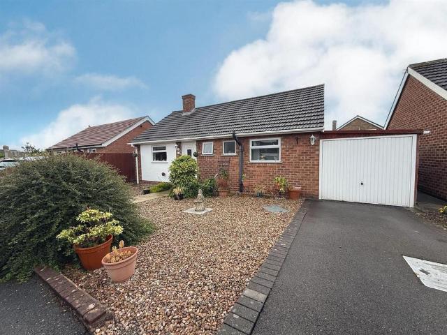2 bedroom bungalow for sale