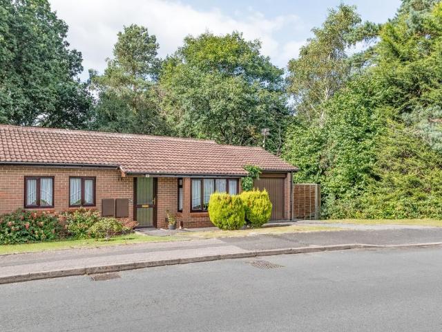 2 bedroom bungalow for sale