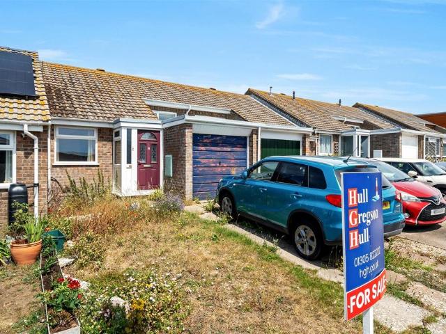 2 bedroom bungalow for sale