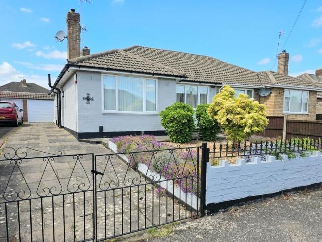 2 bedroom bungalow for sale