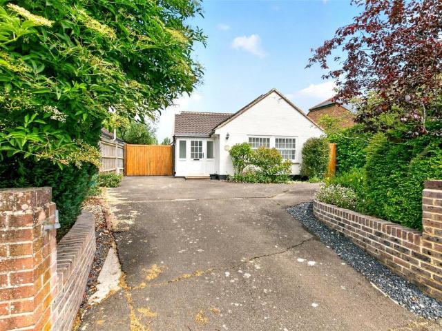 2 bedroom bungalow for sale