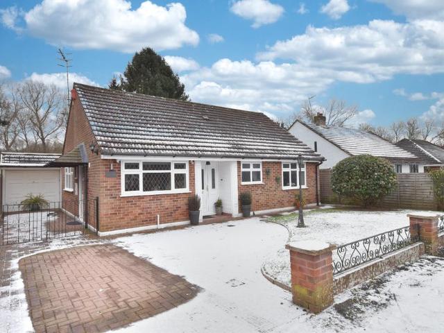 2 bedroom bungalow for sale