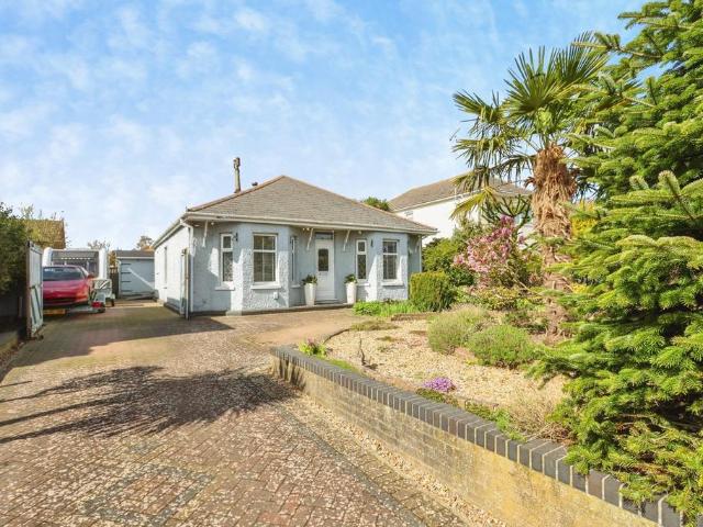 2 bedroom bungalow for sale