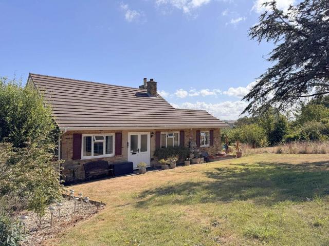 2 bedroom bungalow for sale