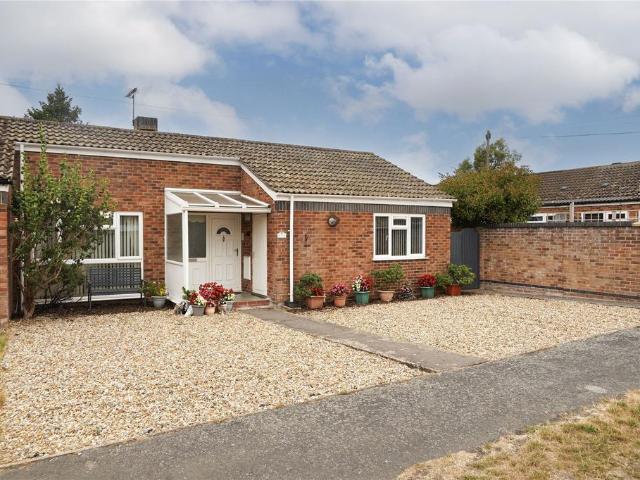 2 bedroom bungalow for sale