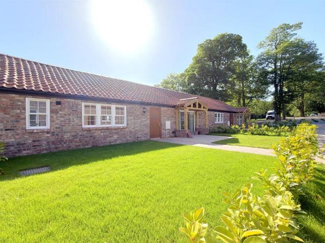 2 bedroom bungalow for sale
