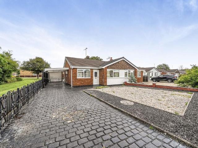 2 bedroom bungalow for sale