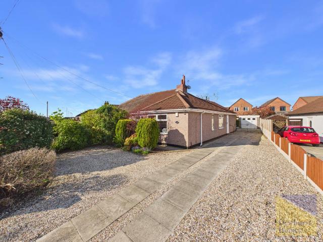 2 bedroom bungalow for sale