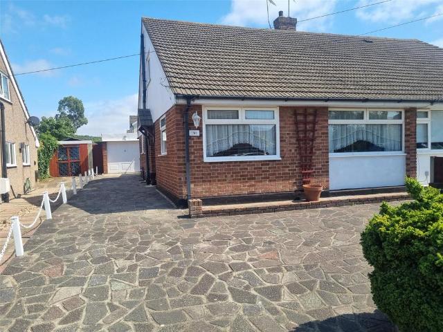 2 bedroom bungalow for sale
