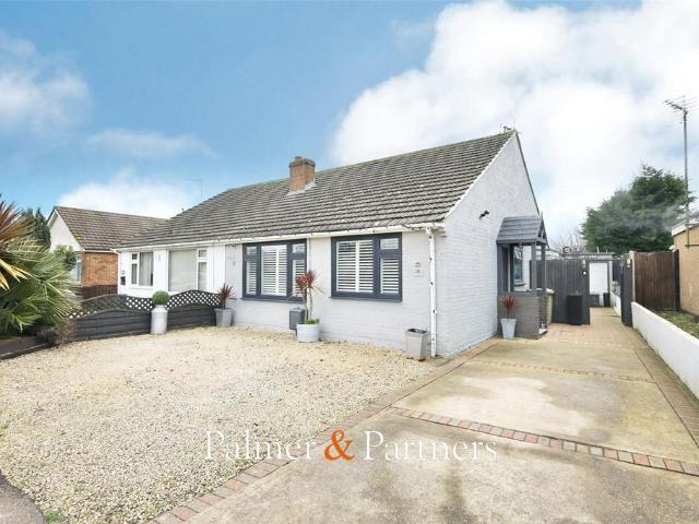 2 bedroom bungalow for sale