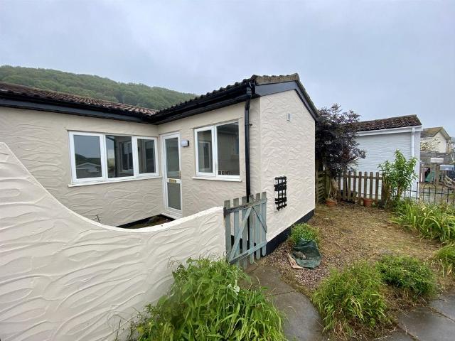 2 bedroom bungalow for sale