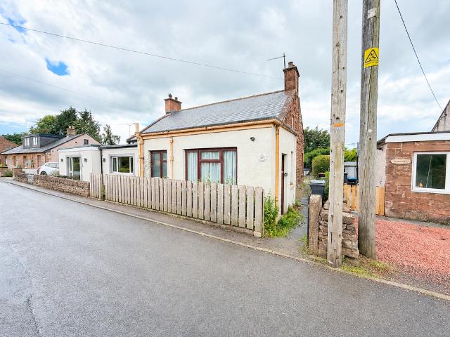 2 bedroom bungalow for sale