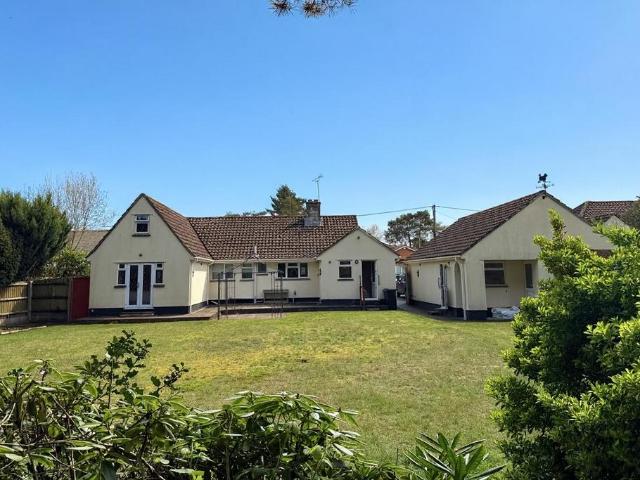 2 bedroom bungalow for sale