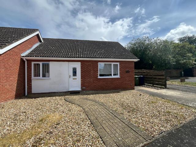 2 bedroom bungalow for sale