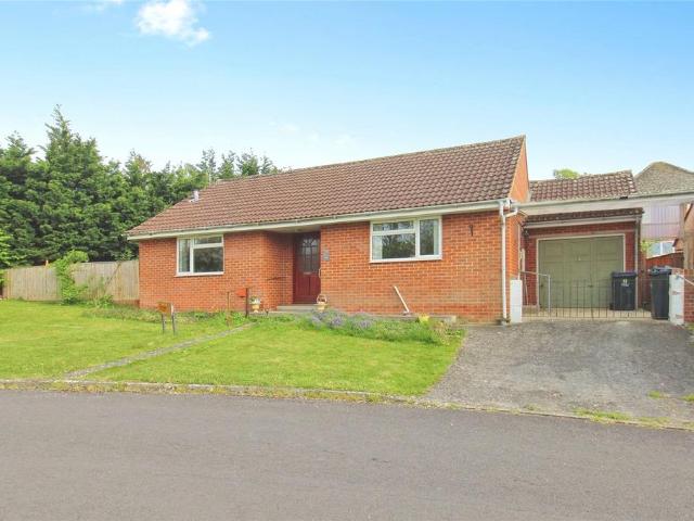 2 bedroom bungalow for sale