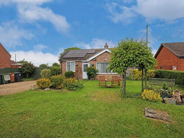 2 bedroom bungalow for sale