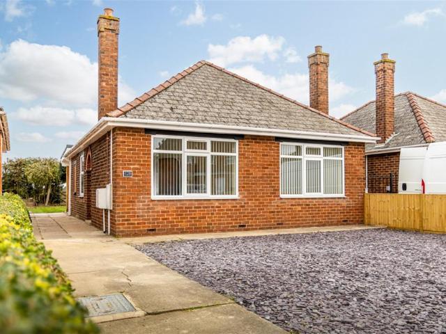 2 bedroom bungalow for sale