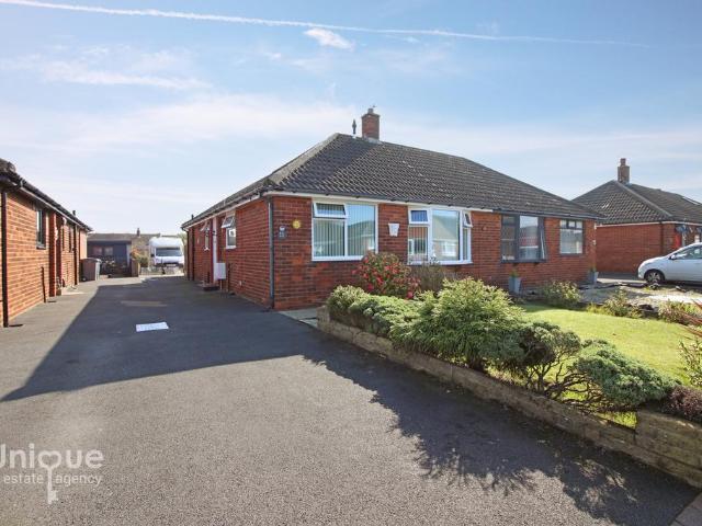 2 bedroom bungalow for sale