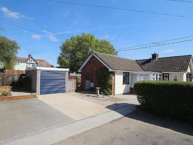 2 bedroom bungalow for sale