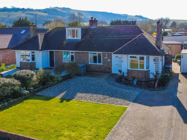 2 bedroom bungalow for sale