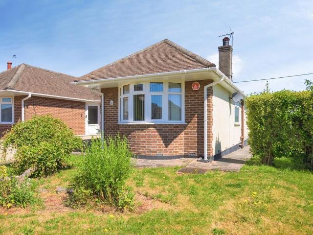 2 bedroom bungalow for sale