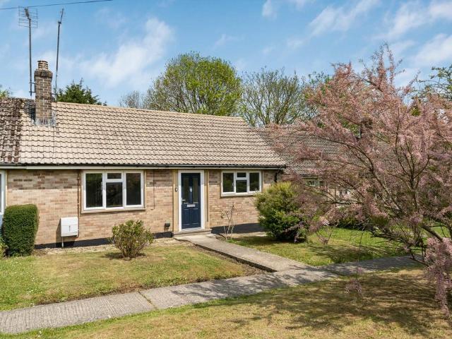 2 bedroom bungalow for sale
