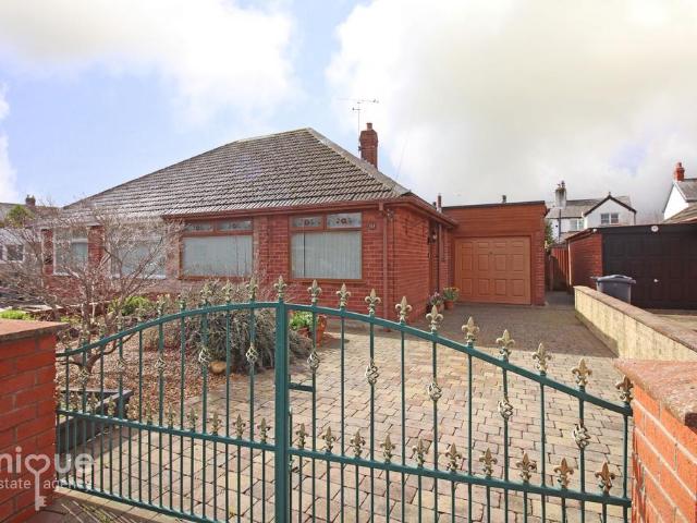 2 bedroom bungalow for sale