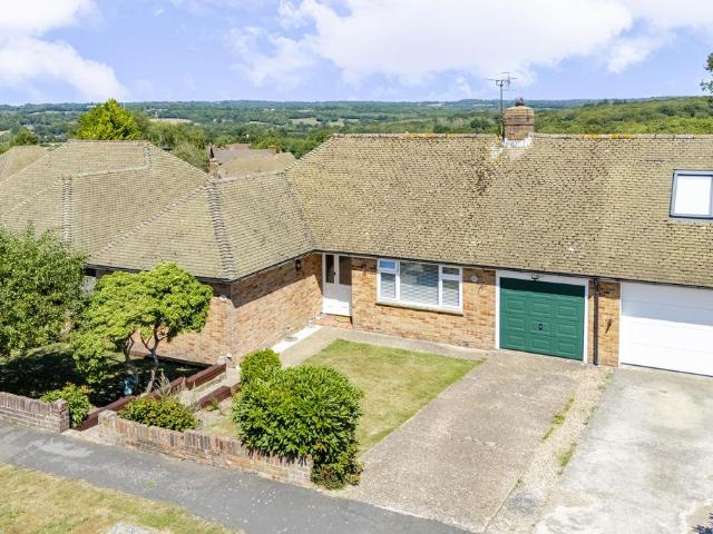 2 bedroom bungalow for sale