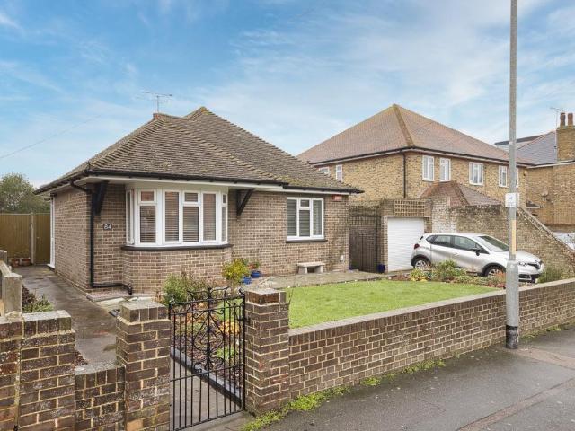 2 bedroom bungalow for sale