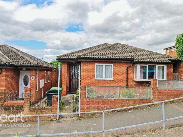 2 bedroom bungalow for sale